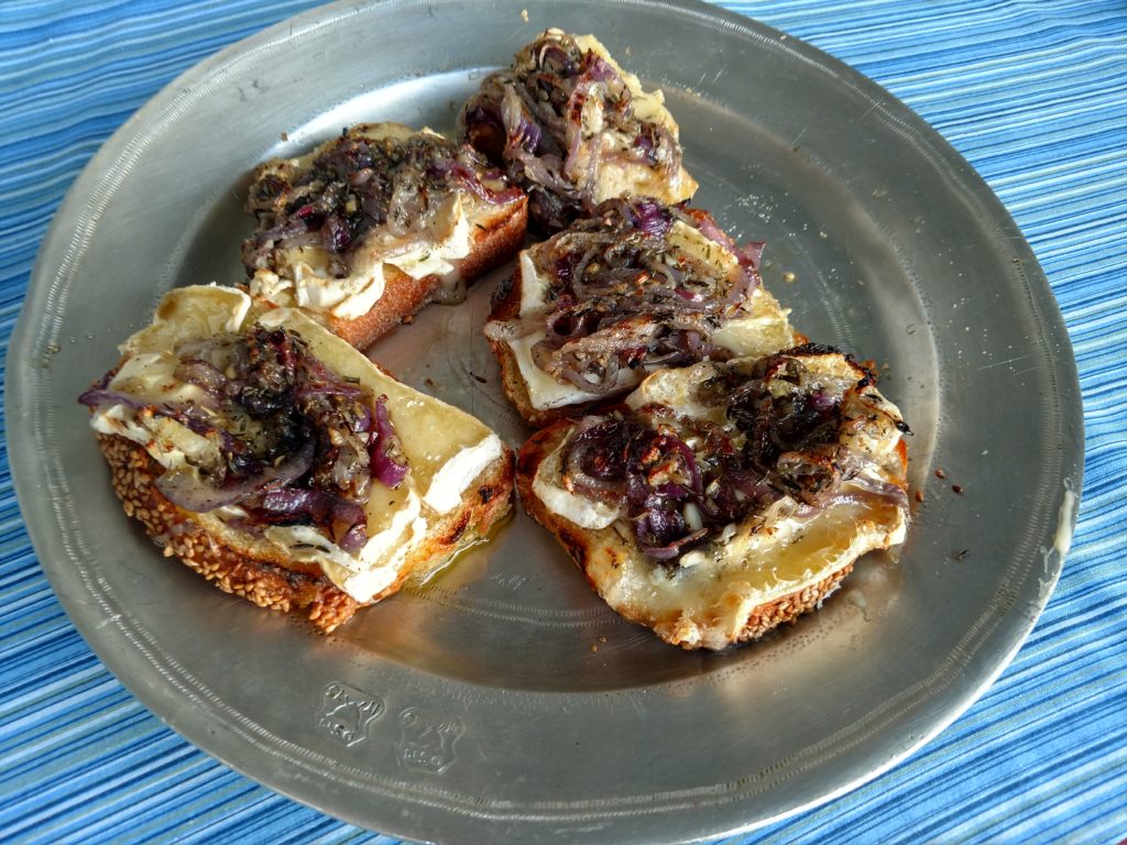 Broiled Bread and Brie – Oswald Rivera